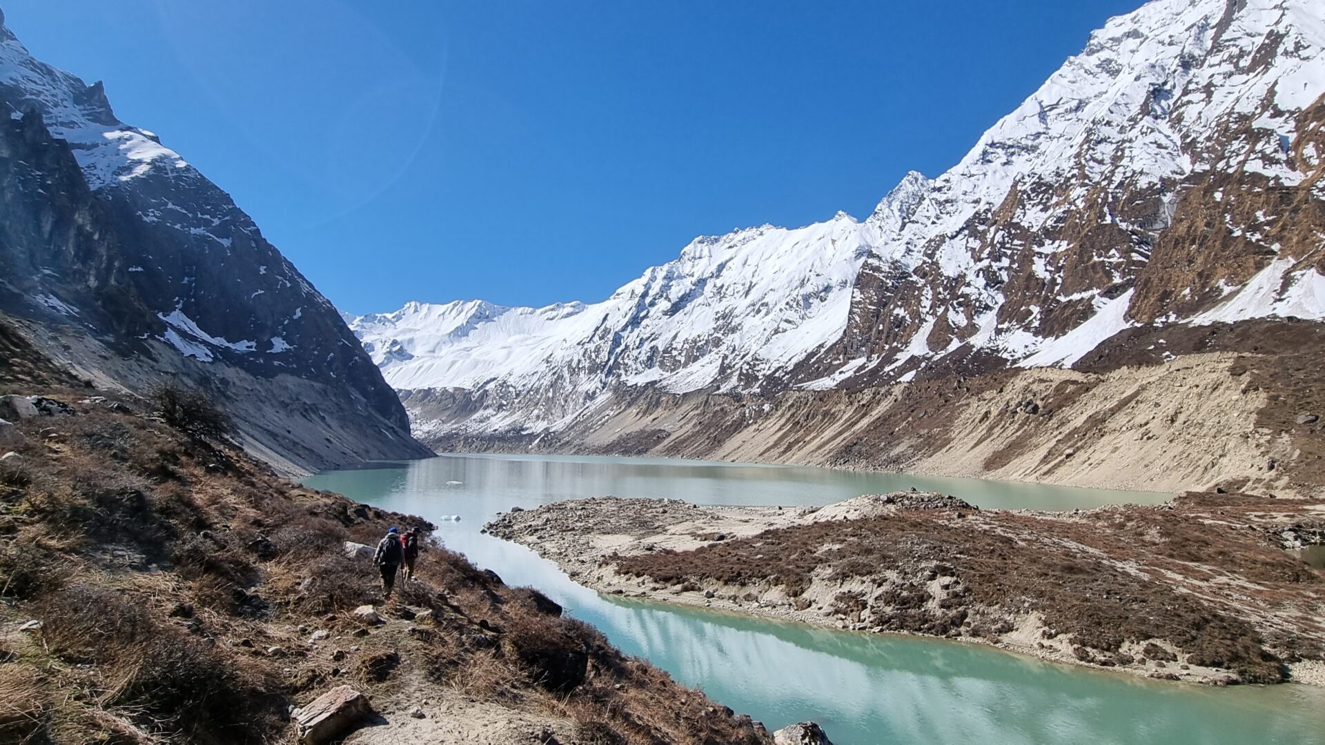 Characterising glacial lake moraine dams in high-mountain regions of ...